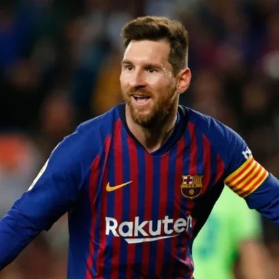 ¿Sabes cuánto mide el futbolista Lionel Messi?