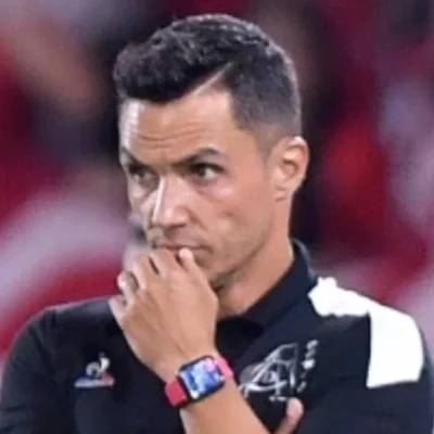Carlos Antonio Vélez le pegó un fuerte jalón de orejas a Lucas González