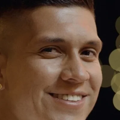 ¡Con el look de eGo! Julián Millán y su lado más humano en "Estilo de ...