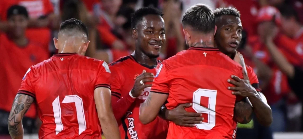 ¡Campeón reforzado! Bucaramanga ficha a Esneyder Mena de América