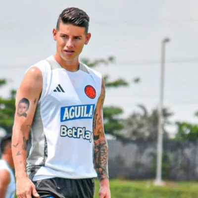 ¿Qué se sabe? James Rodríguez llegó a Barranquilla en avión privado