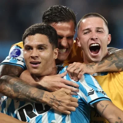 Con doblete de Quintero, Racing es finalista de Sudamericana 2024