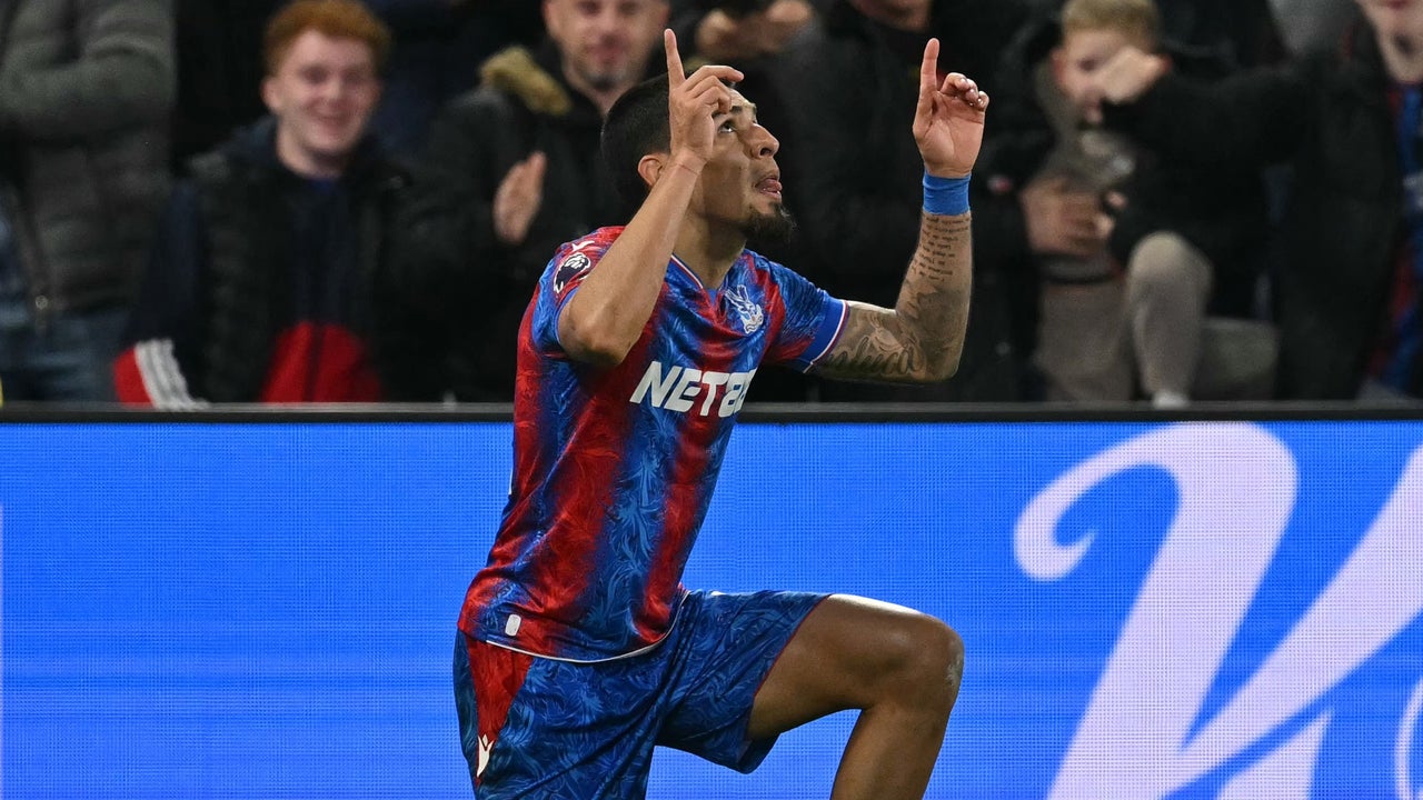 Daniel Muñoz será baja en Crystal Palace en dos juegos cruciales