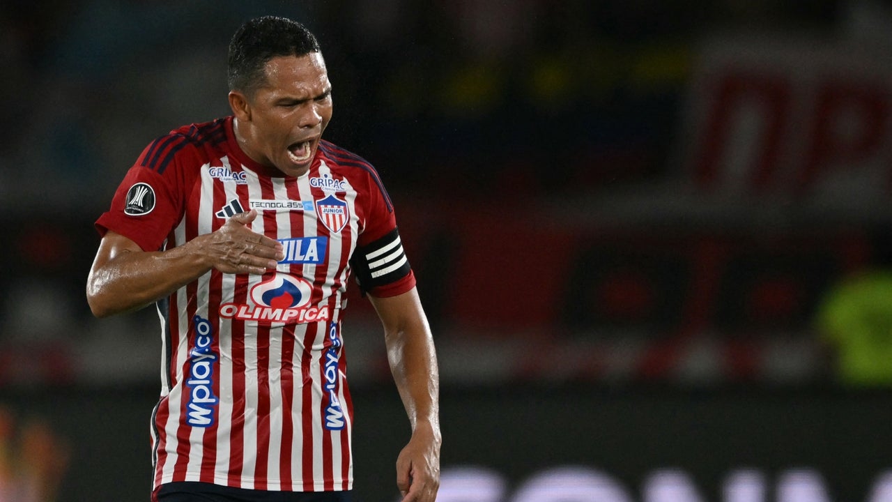 Junior reveló la decisión que tomó con Carlos Bacca para 2026