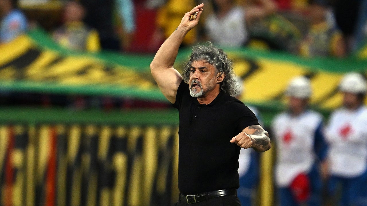 Leonel Álvarez asumió la goleada de Bucaramanga ante Racing en Libertadores