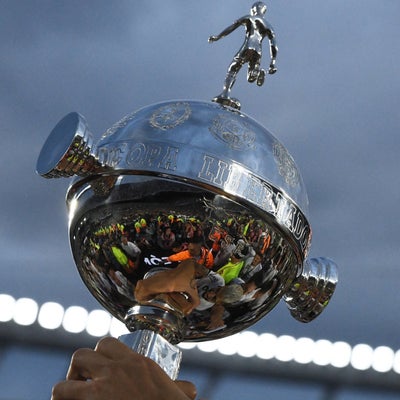 Peñarol presentó a joya del fútbol colombiano Luis Miguel Angulo