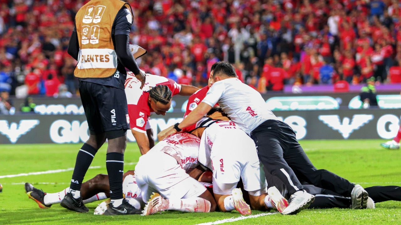 Santa Fe celebró su décima estrella en el Atanasio Girardot