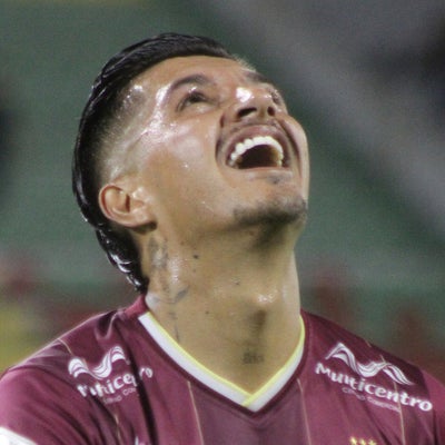 Yeison Guzmán tendría un gran problema en su futuro en Rusia