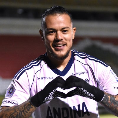 Leo Castro marcó un golazo para Millonarios ante Boyacá Chicó