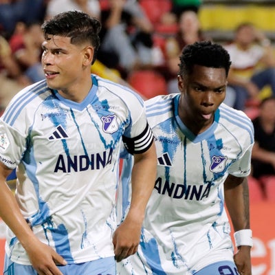 Jorge Arias recibió la roja y dejó a Millonarios con un jugador menos