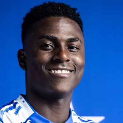 ¡Oficial! Néiser Villarreal fue presentando en Cruzeiro de Brasil