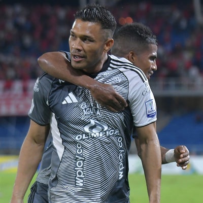 Teófilo Gutiérrez confirmó su continuidad con Junior