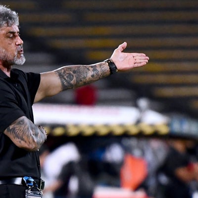 Club del FPC tendría en la mira a Leonel Álvarez