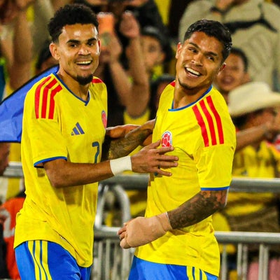 Luis Díaz se acerca al top 3 de goleadores históricos de Colombia